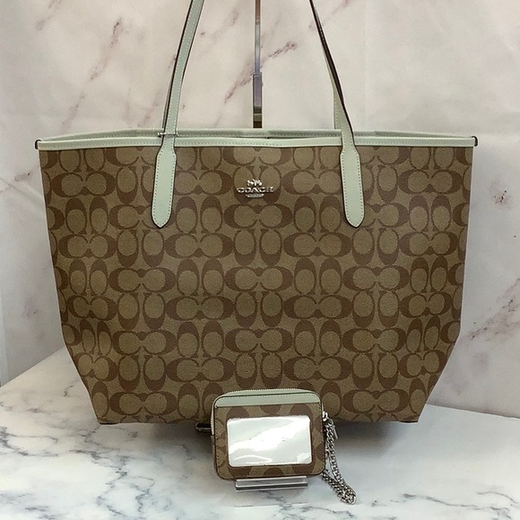 Coach | Bags | Nwt Coach City Tote In Signature Canvas And Wallet Set ...